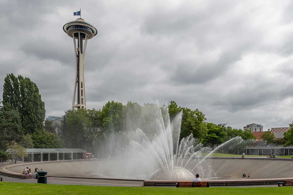 Exploring the Seattle Center: My Tips for First-Time Visitors