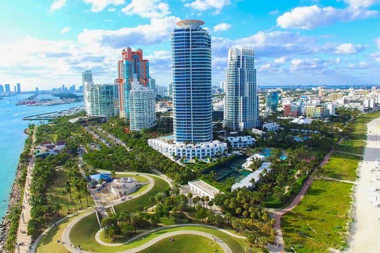 South of Fifth (SoFi), Miami Beach: What to Do and Where to Eat, Drink ...